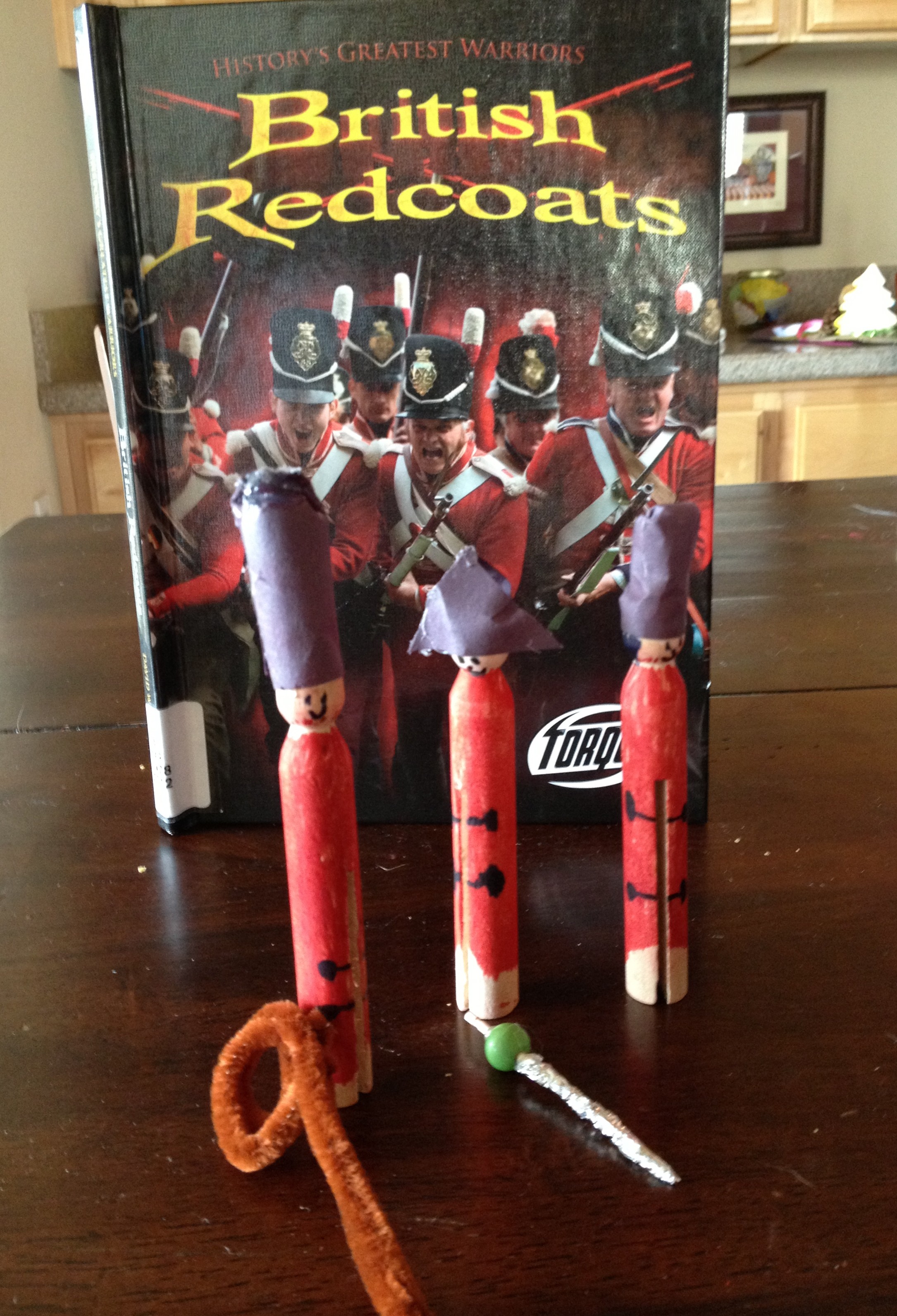 British Redcoat Crafts | The Booky Mom